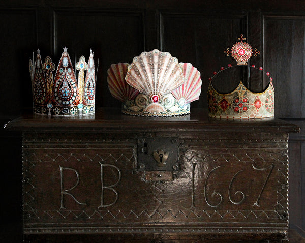 FEAST OF CROWNS Pop Out Crowns (set of 4) – THE SHOP FLOOR PROJECT ltd